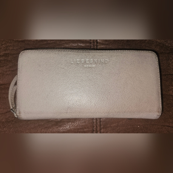 Liebeskind | Bags | Liebeskind Berlin Elvira Gigi Zip Around Long ...
